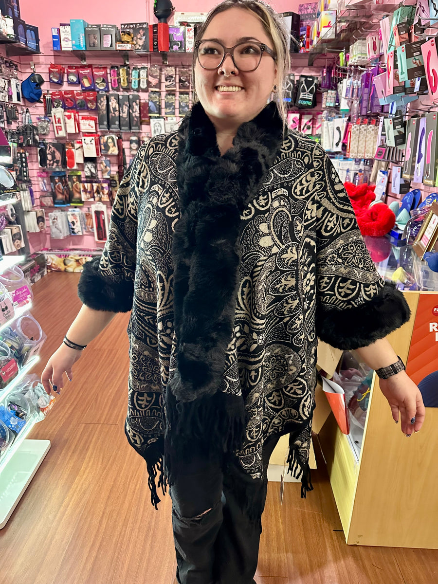 Paisley Cape – The Chocolate Walrus